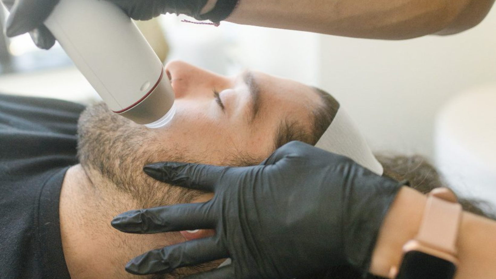 Top Aesthetic Treatments for Men That Actually Work - The Luxe Room